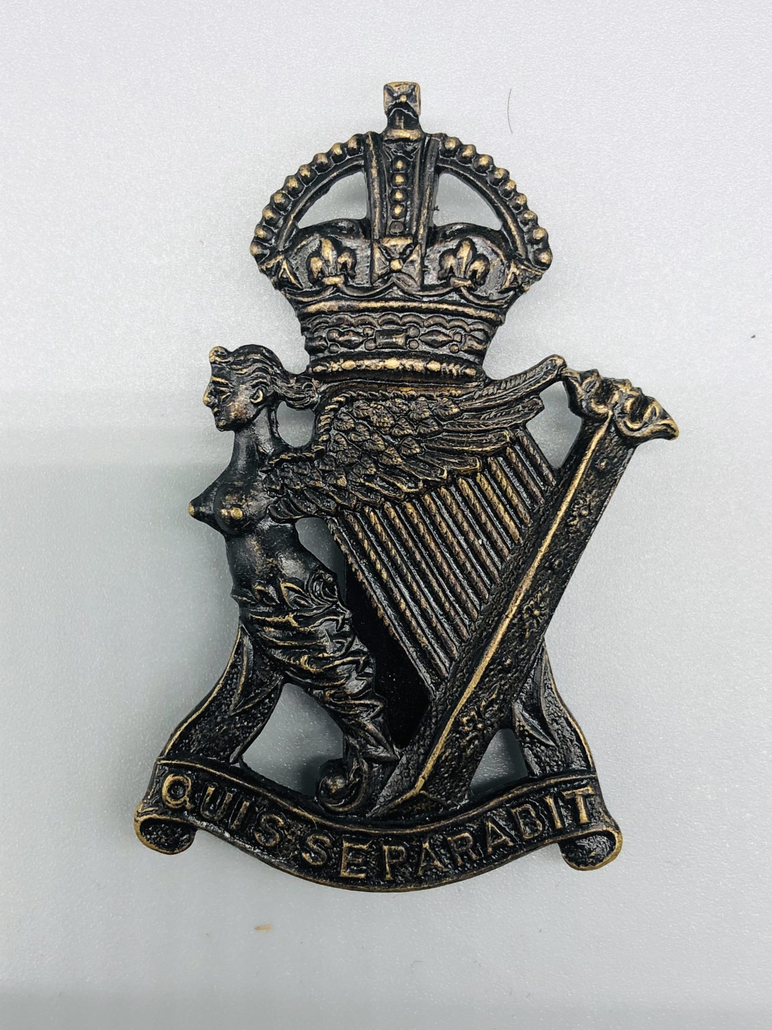 Royal Irish Rifles Cap Badge I WW1 British Cap Badges & Insignia