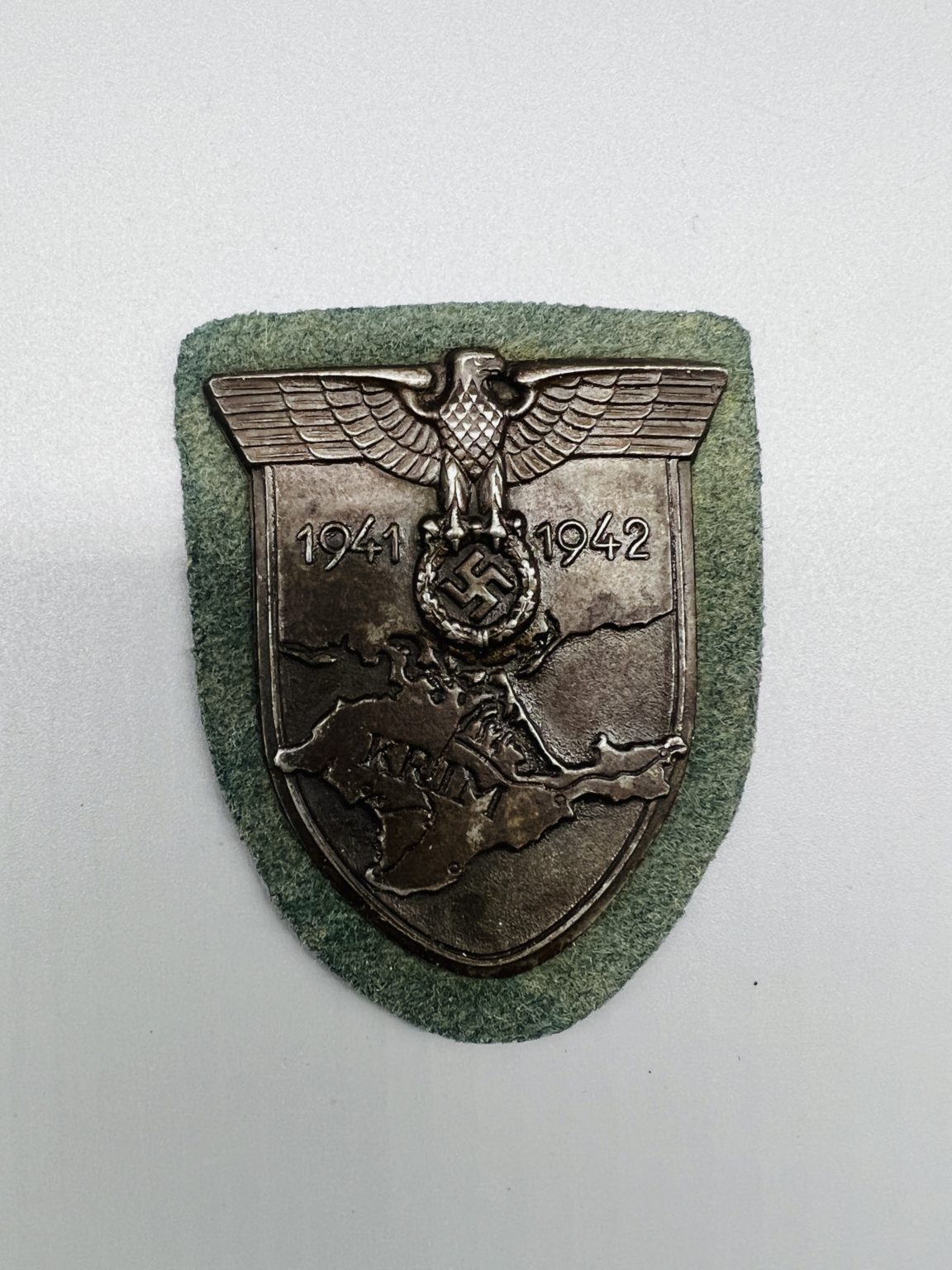 Heer Krim Campaign Shield I WW2 German Militaria & Awards