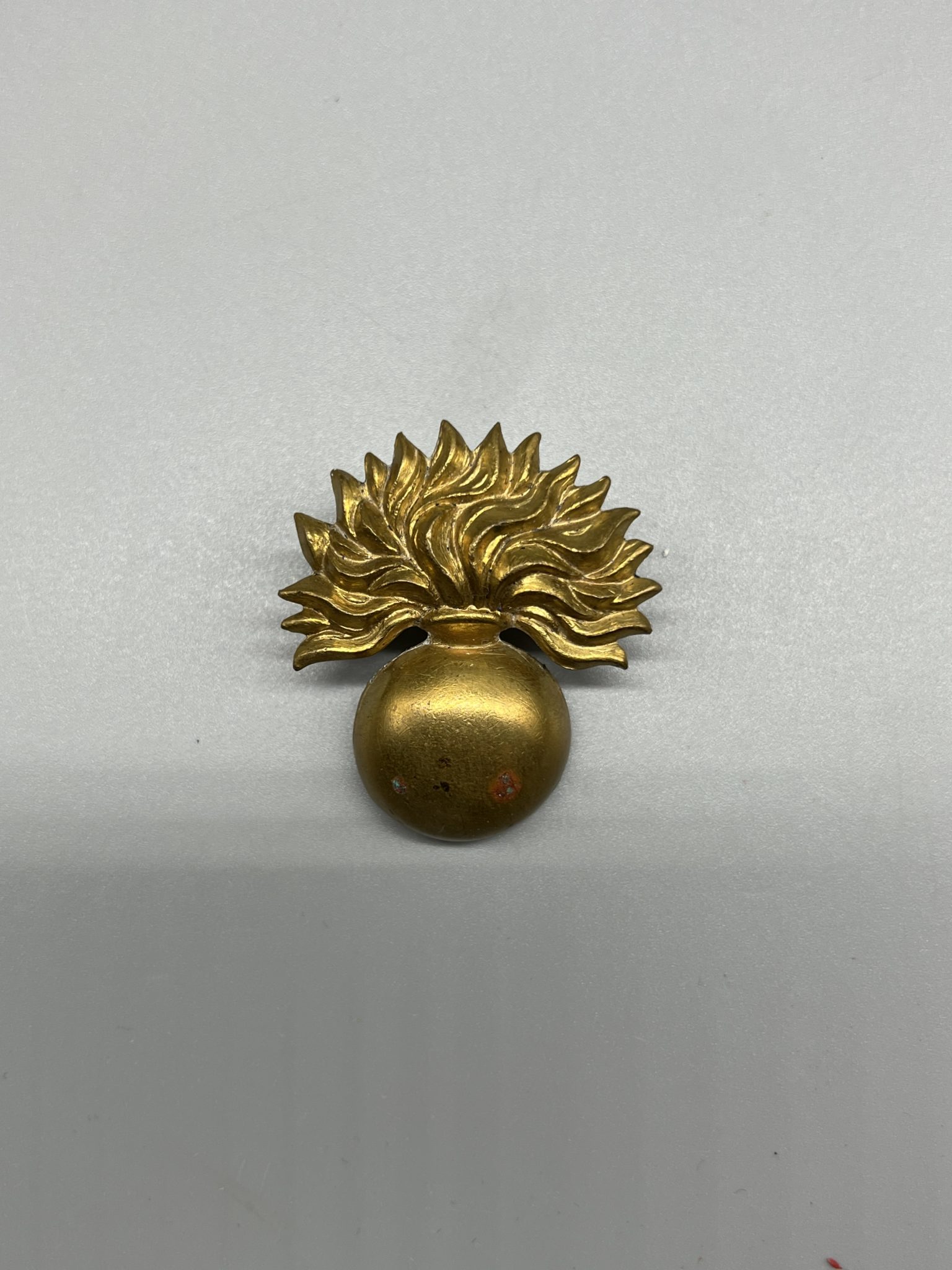 Grenadier Guards Cap Badge I British Militaria Collectables