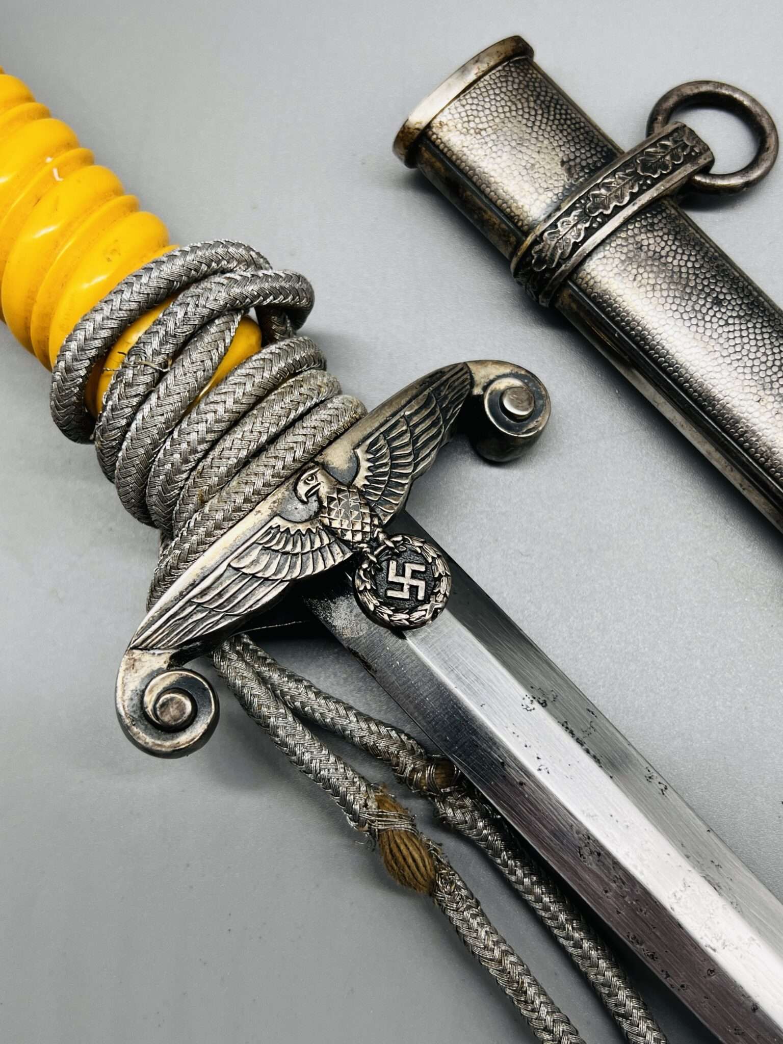 WW2 Heer Officer’s Dress Dagger By Carl Eickhorn Solingen