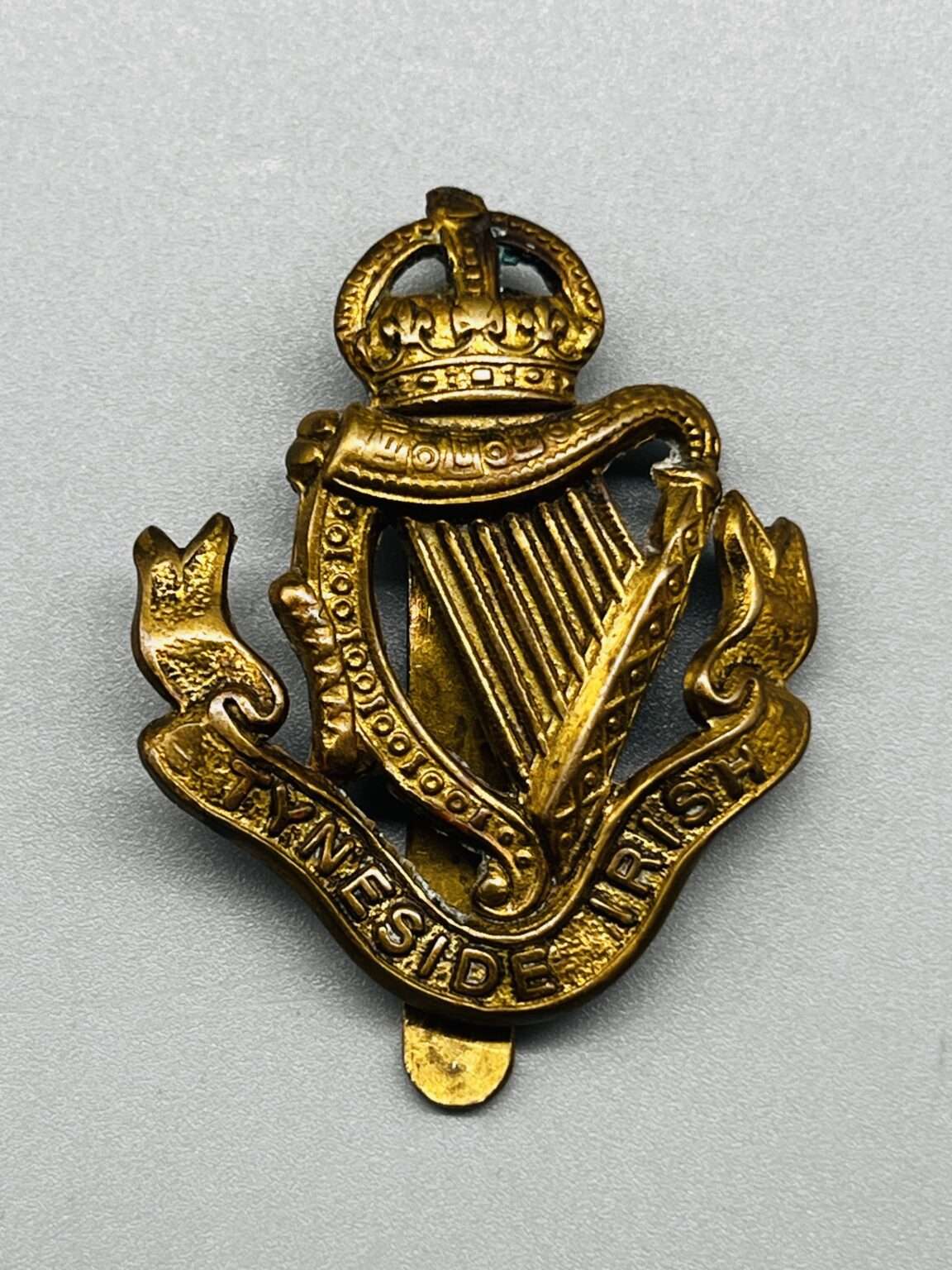 WW1 Tyneside Irish Northumberland Fusiliers Cap Badge