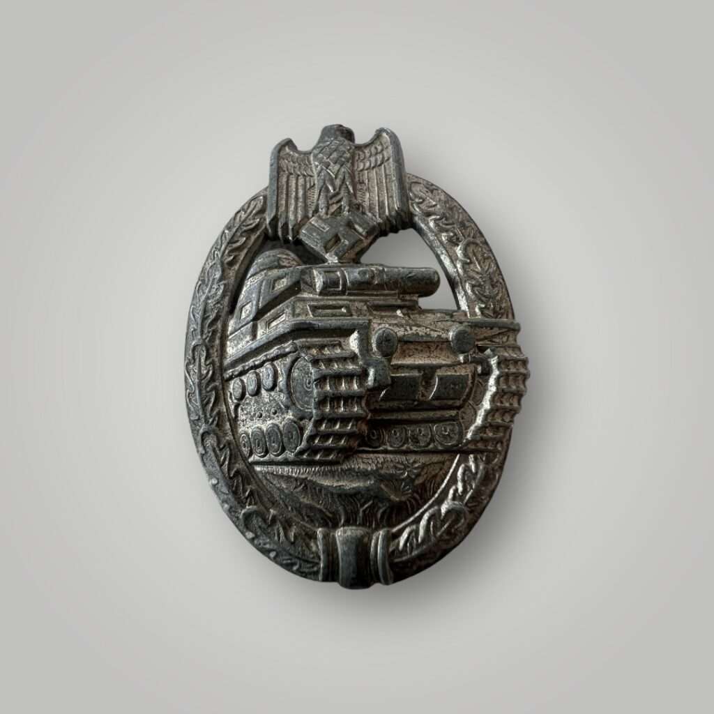 WW2 German Panzer Assault Badge In Silver Unknown "Daisy" Varient