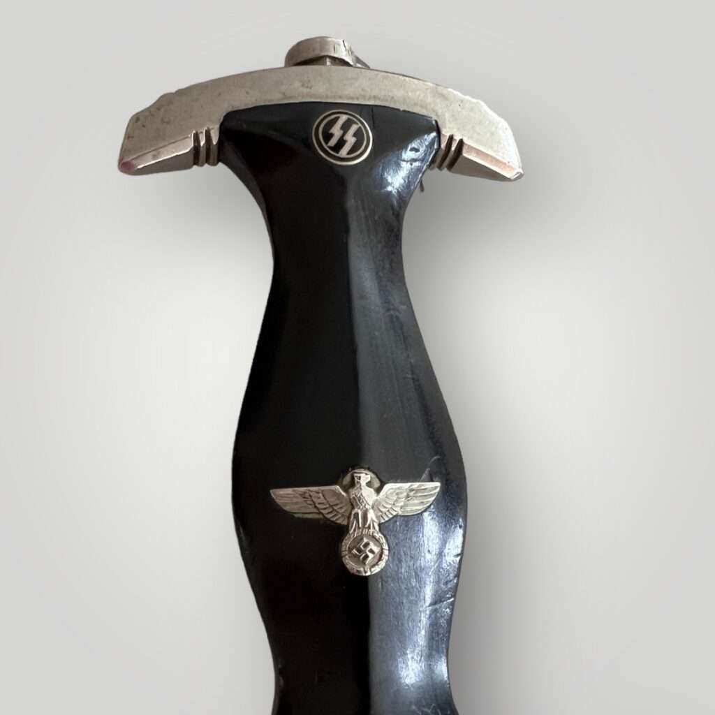 SS Dagger 1933 By Robert Klass With Vertical Hanger
