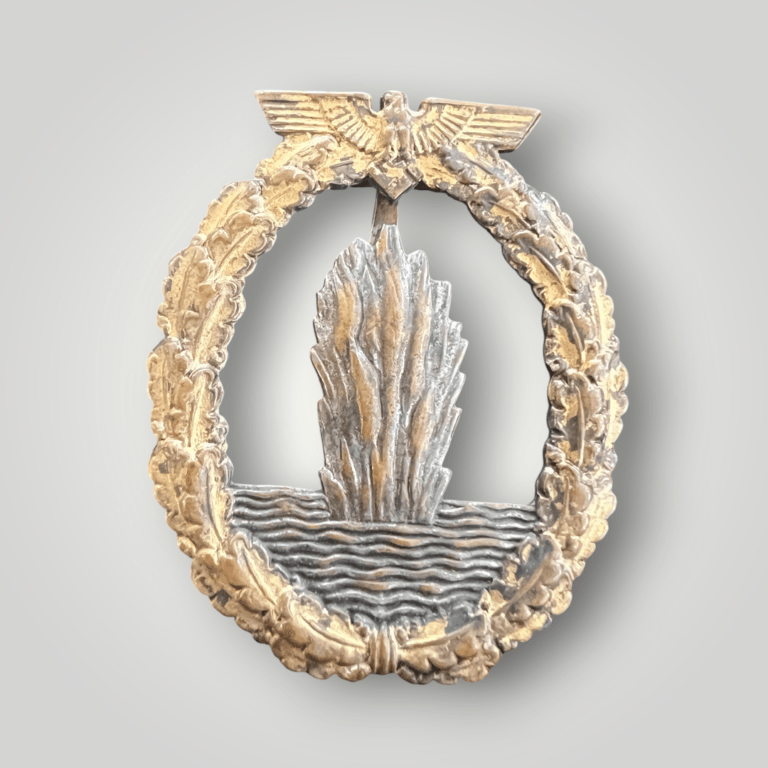 German WW2 Kriegsmarine Minesweepers War Badge By Juncker